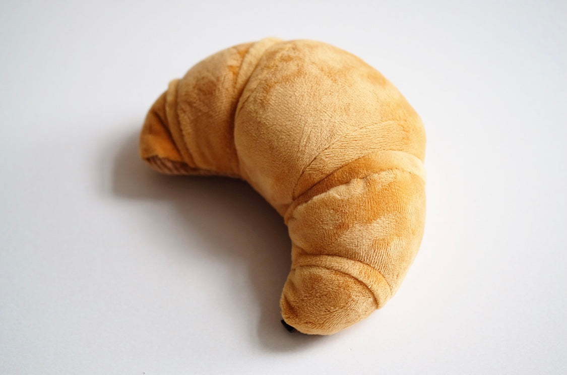 Croissant Plush Toy – Nugget Nielsen
